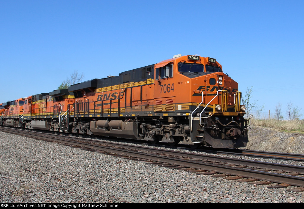 BNSF 7064